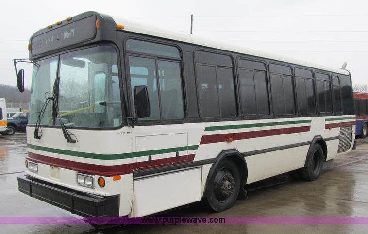 2000 Neoplan Eldorado bus in Des Moines, IA | Item 4062 sold | Purple Wave