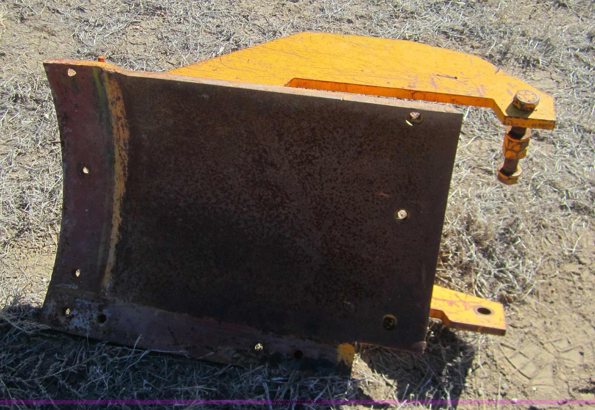 2' Champion moldboard extension in Sublette, KS | Item 3037 sold ...