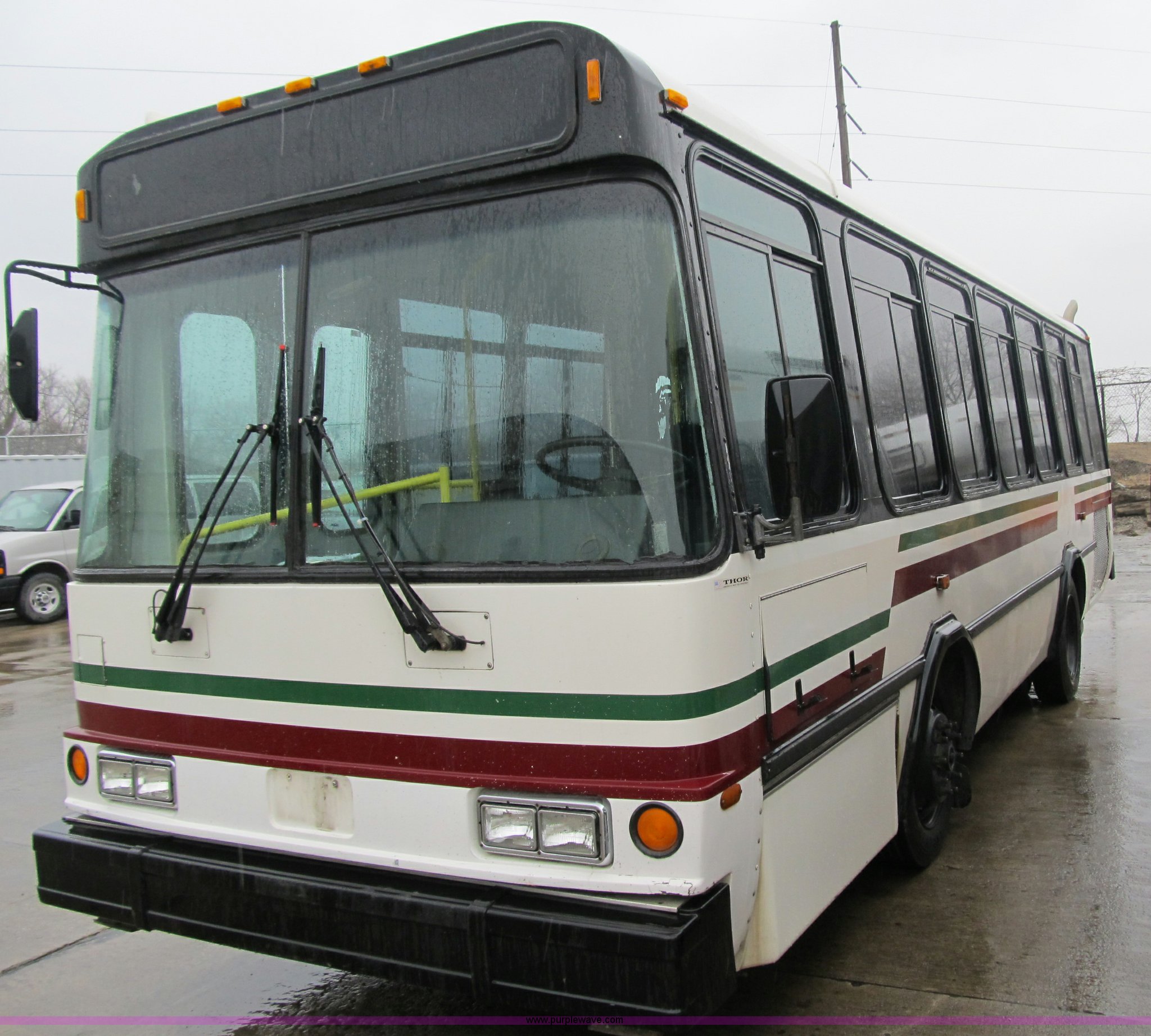 2000 Neoplan Eldorado bus in Des Moines, IA | Item 4065 sold | Purple Wave