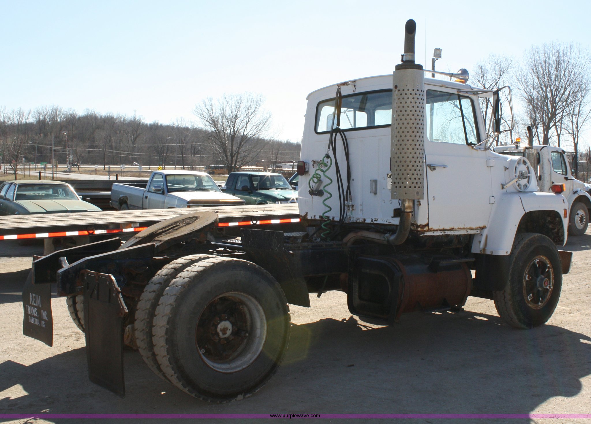 1985 Ford LN9000 truck in Atchison, KS | Item 5061 sold | Purple Wave