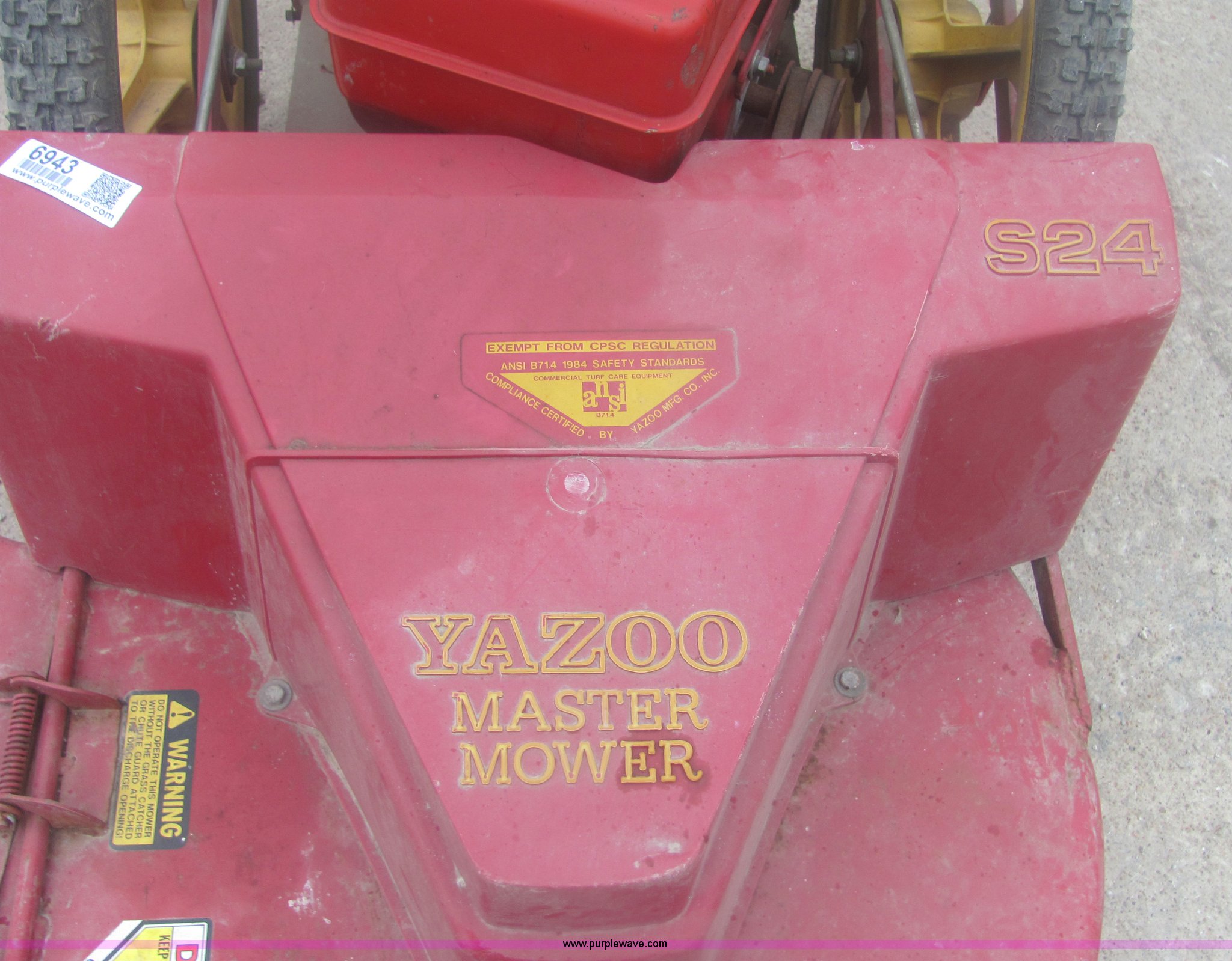 Yazoo Master Mower in Neodesha, KS | Item 6943 sold | Purple Wave