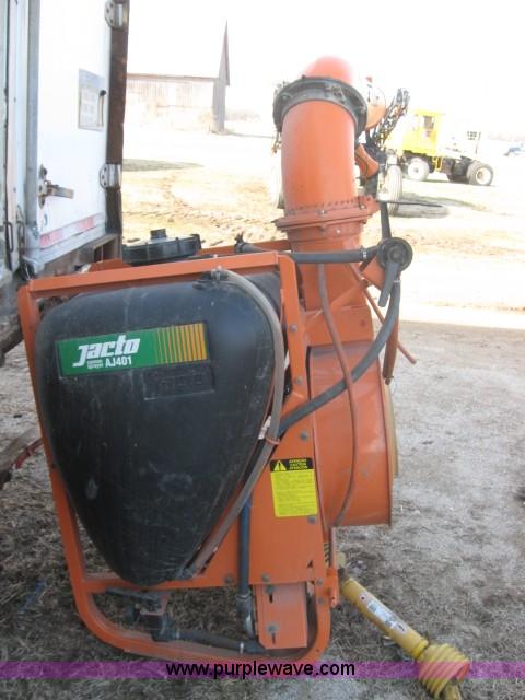 2000 Jacto AJ401 cannon sprayer in Ottawa, KS | Item 5959 sold | Purple ...