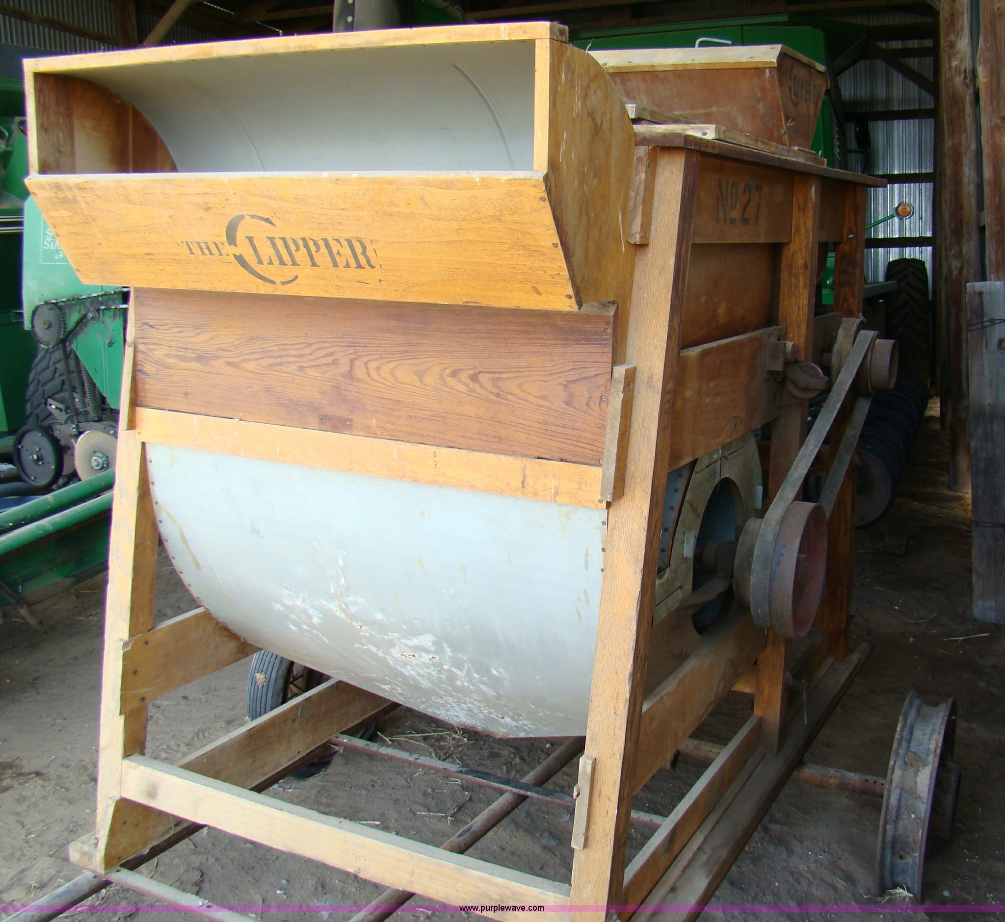 Clipper 27 seed cleaner in Cunningham, KS | Item 4443 sold | Purple Wave