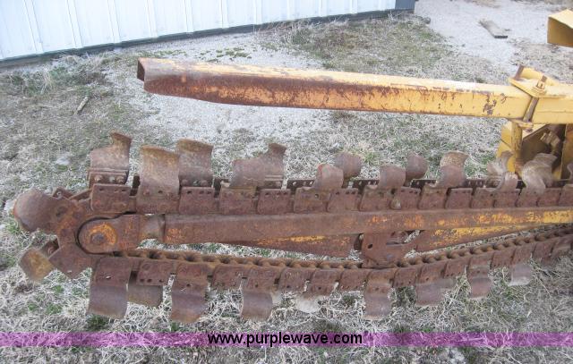 Case Davis Task Force 300 trencher in Ottawa, KS | Item 5958 sold ...