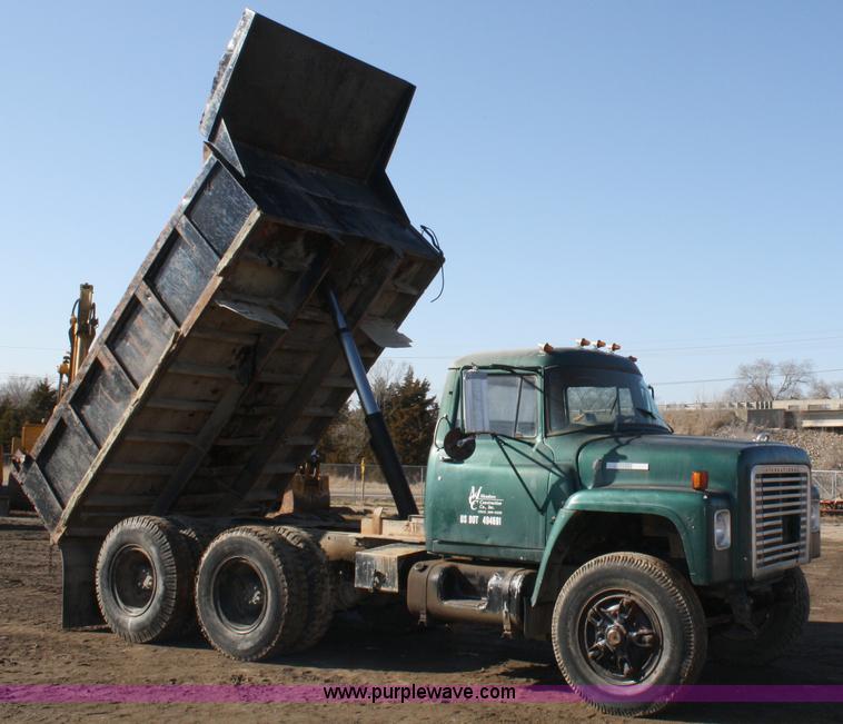 1978 International Loadstar 1700 dump truck in Tonganoxie, KS | Item ...