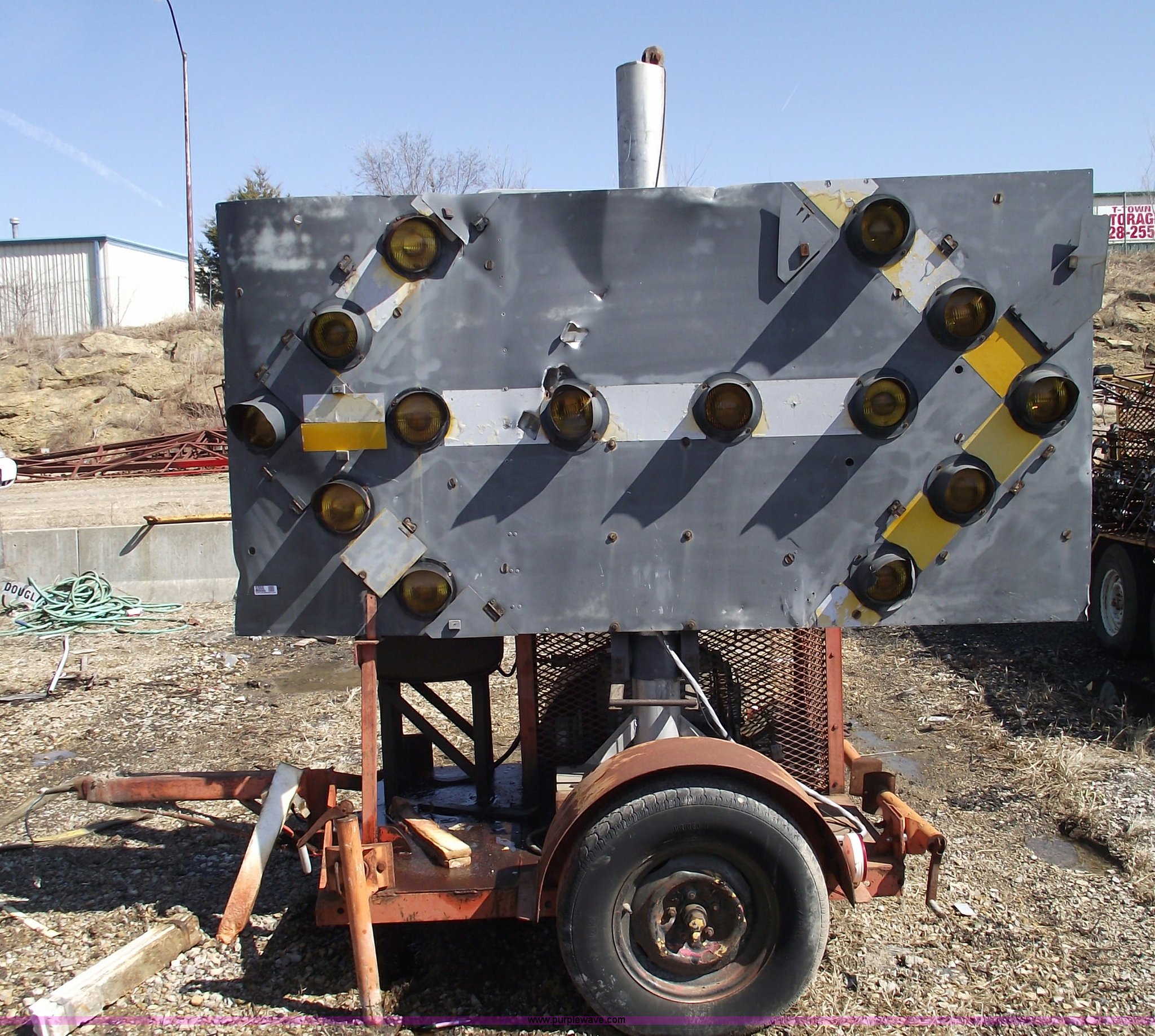 Directional towable street sign in Tonganoxie, KS | Item 5588 sold ...