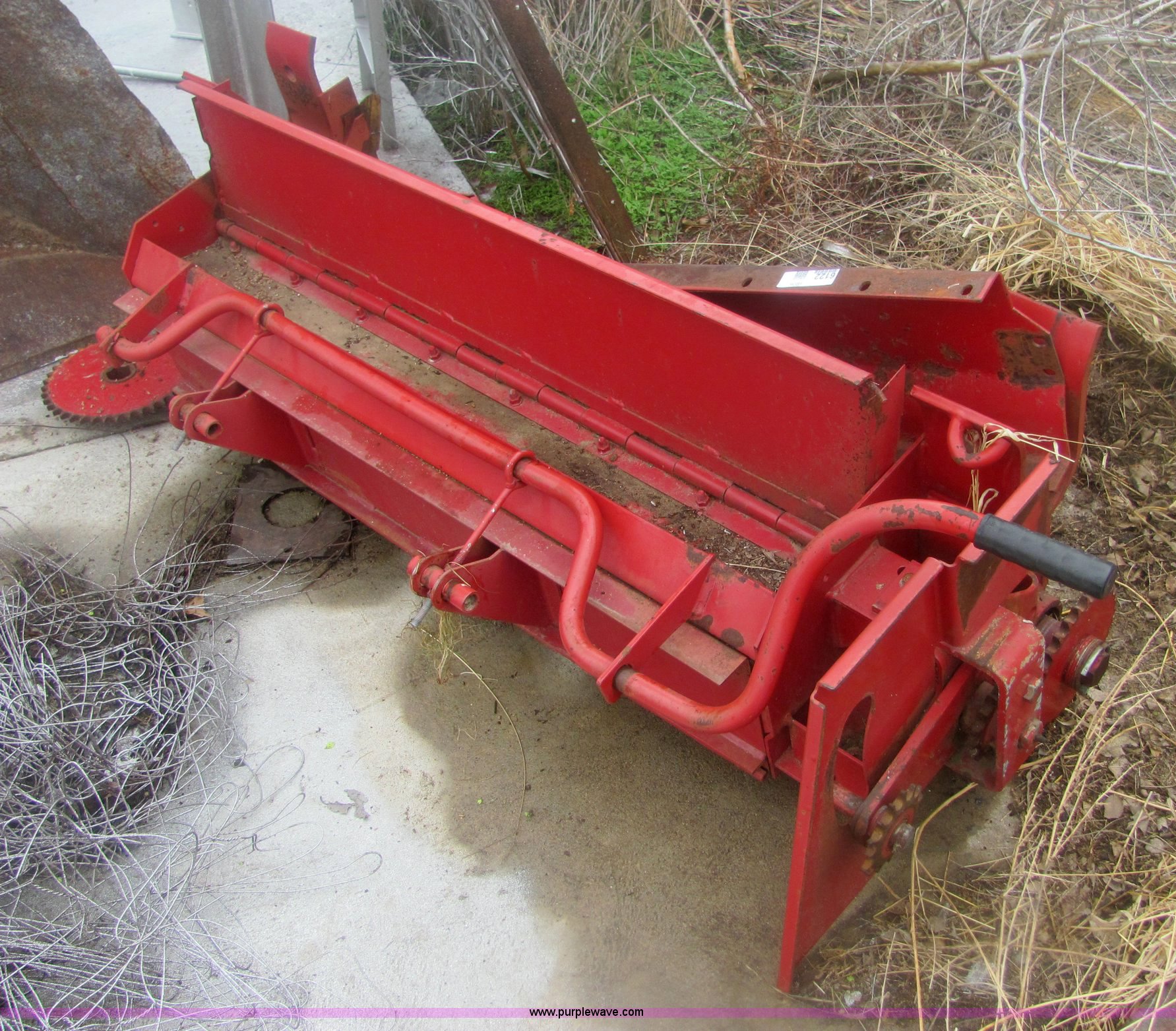 Rock trap for combine in Mound Ridge, KS | Item 6122 sold | Purple Wave