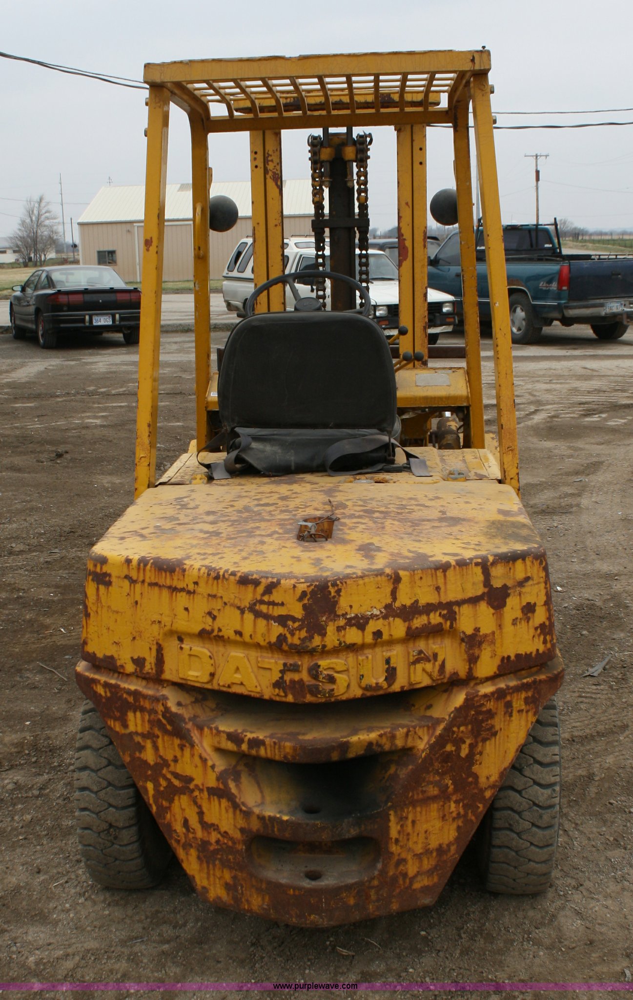 Datsun 6000 forklift in Ottawa, KS | Item 5096 sold | Purple Wave