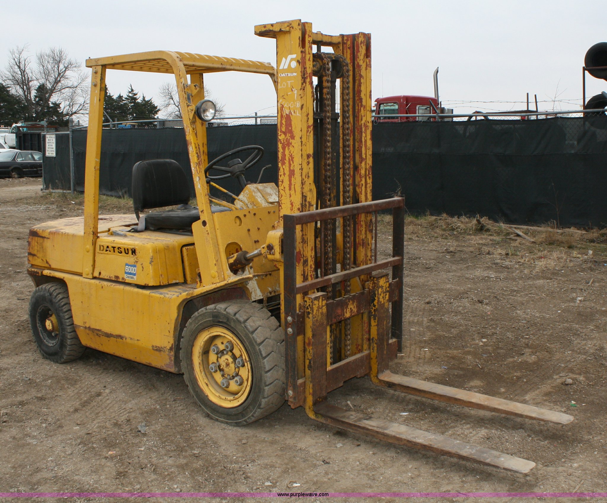 Datsun 6000 forklift in Ottawa, KS | Item 5096 sold | Purple Wave