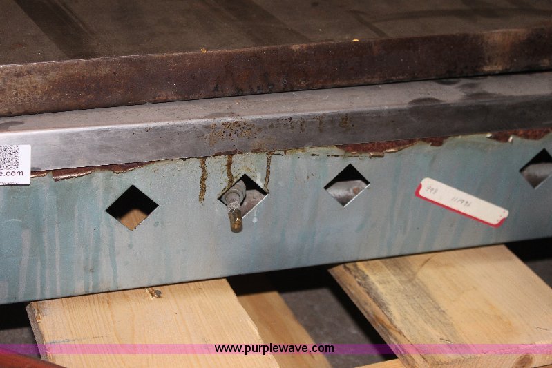 Peerless table top gas grill in Valley Center, KS | Item 6308 sold ...