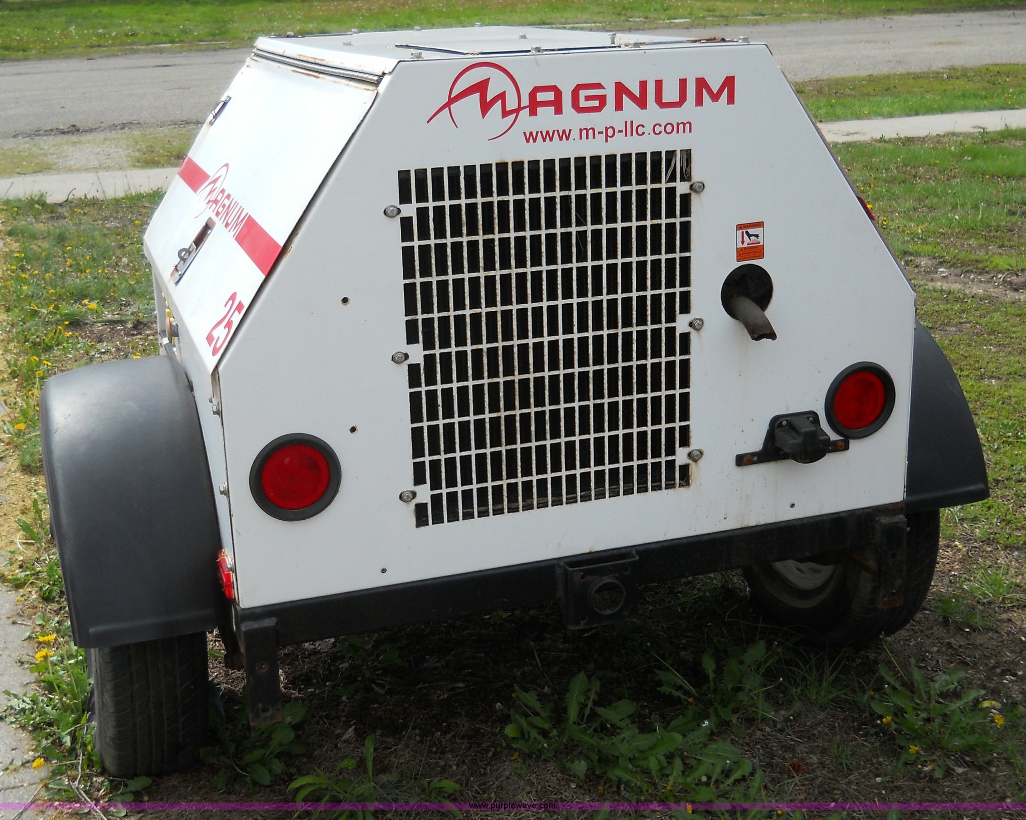 2006 Magnum MLG25 generator in Olney, IL | Item 7860 sold | Purple Wave