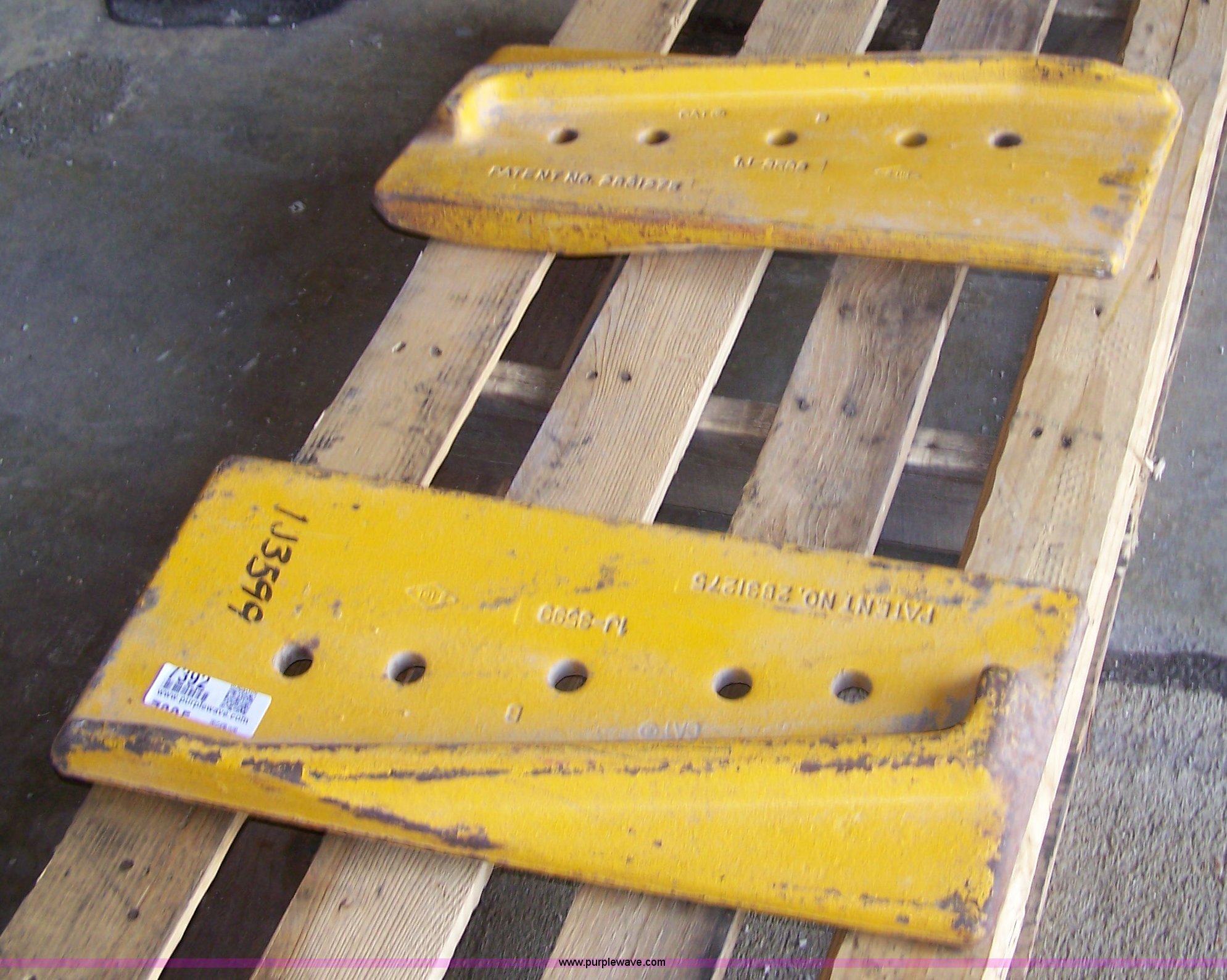 Scraper parts in Hays, KS | Item 7392 sold | Purple Wave