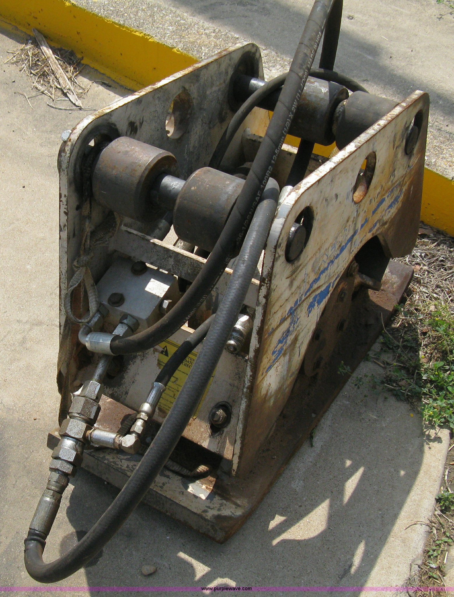 Kent KHP-35 hydraulic plate compactor in Fort Worth, TX | Item 8162 ...