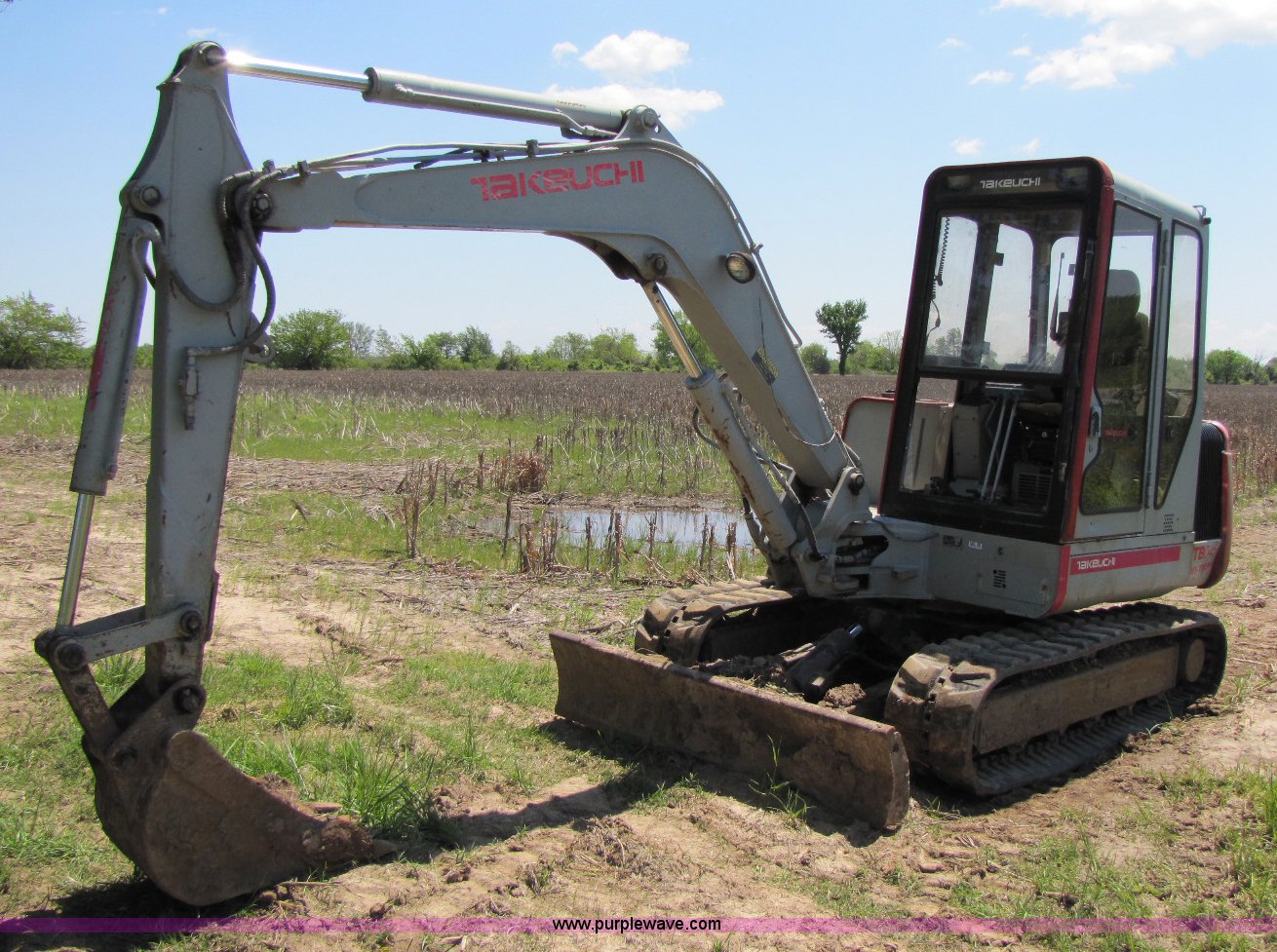 1998 Takeuchi TB045 excavator in Topeka, KS | Item 8247 sold | Purple Wave
