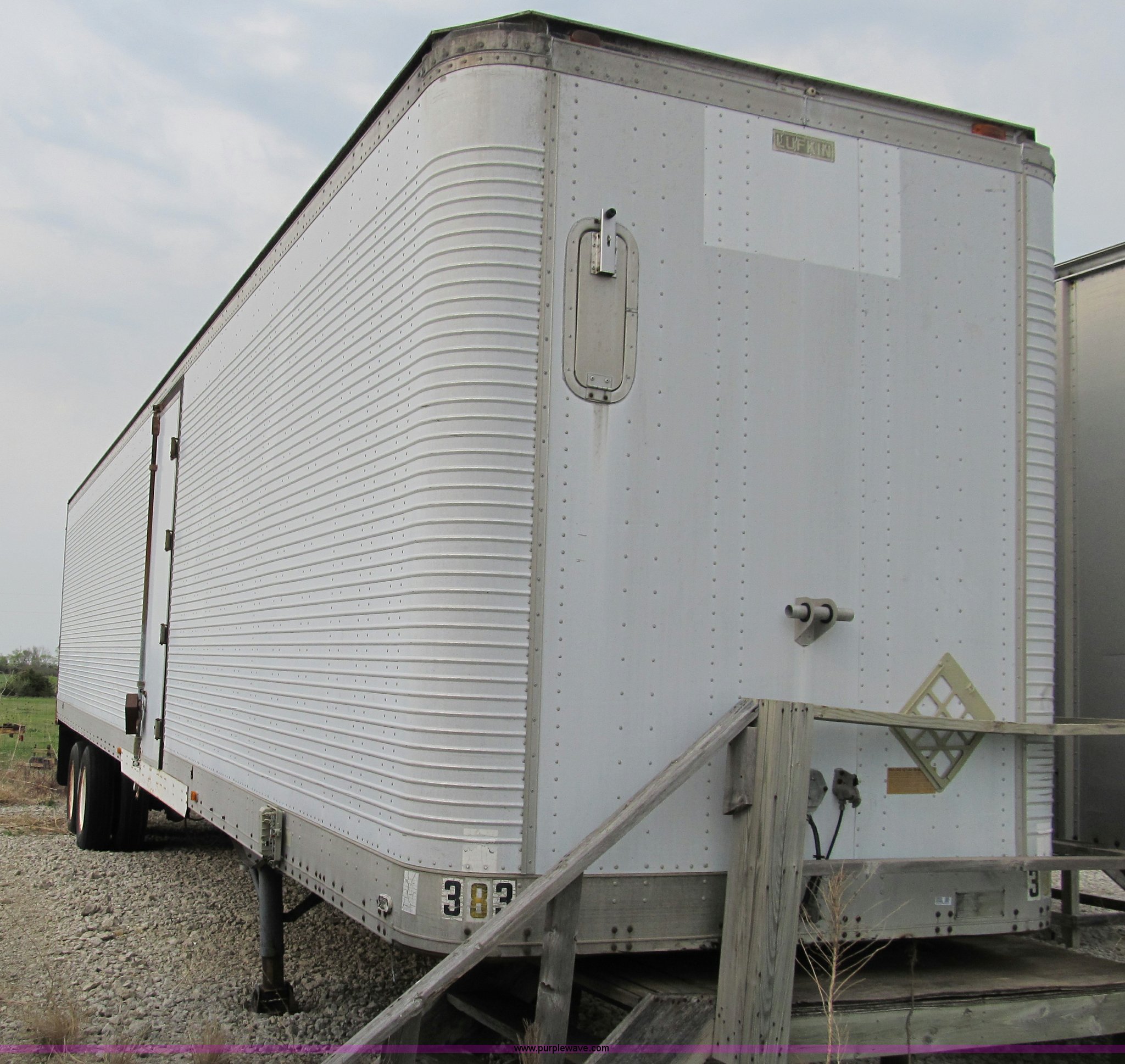 1977 Lufkin 45' dry van trailer in Topeka, KS | Item 8969 sold | Purple ...