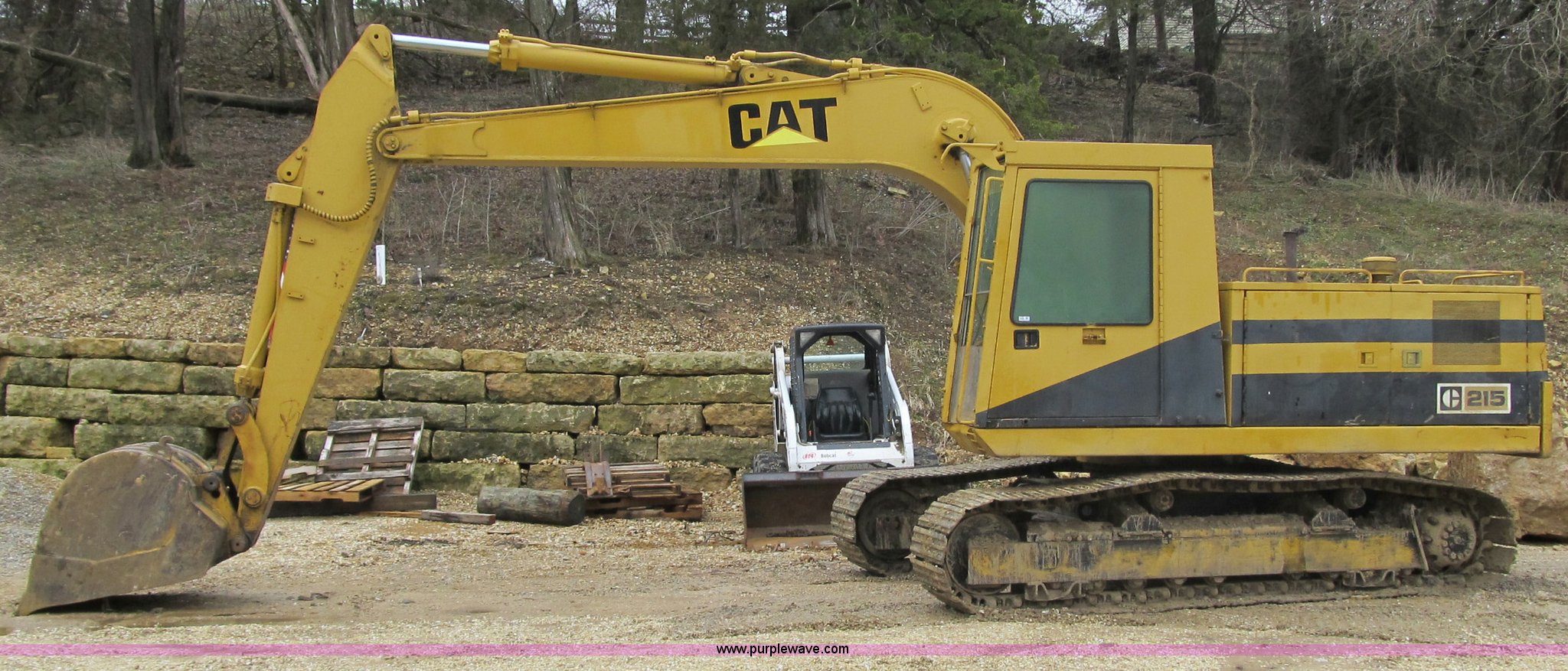 1989 Caterpillar 215 excavator in Asbury, IA | Item 4103 sold | Purple Wave