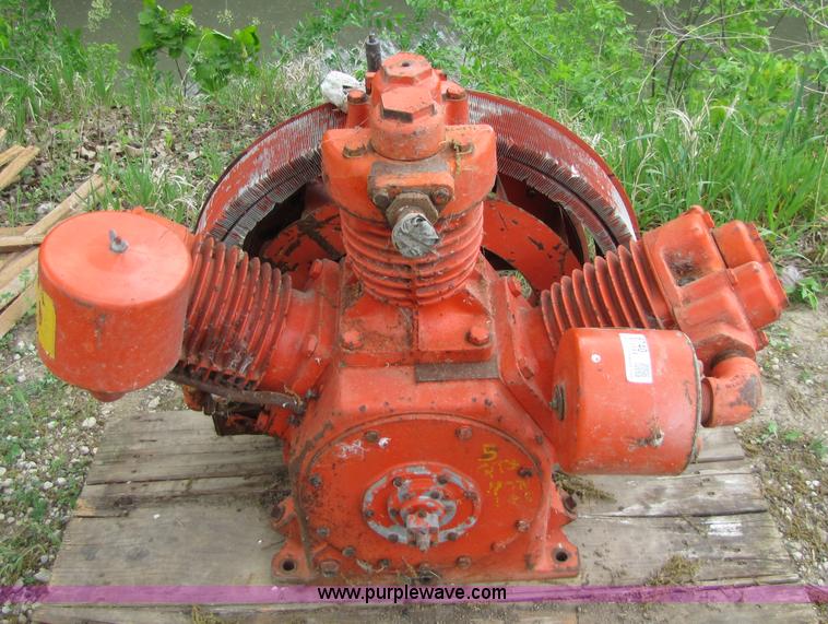 Dresser compressor in Manhattan, KS | Item 8740 sold | Purple Wave