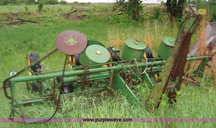 John Deere four row planter in Hillsboro, KS | Item 5341 sold | Purple Wave
