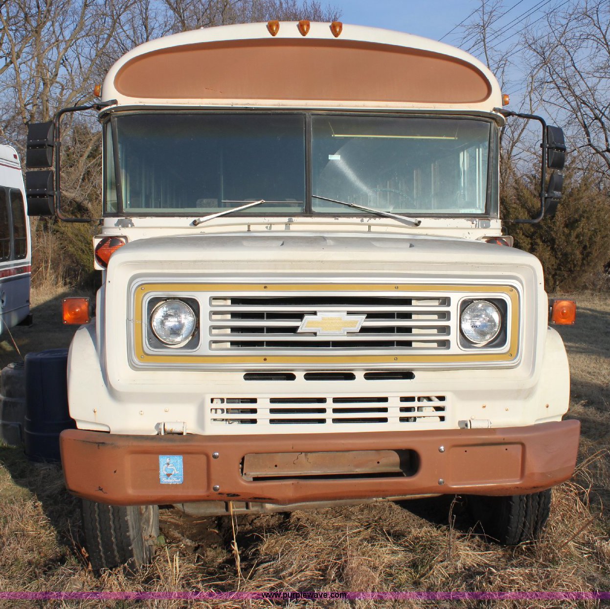 1985 Chevrolet Bluebird bus in Derby, KS | Item 6352 sold | Purple Wave