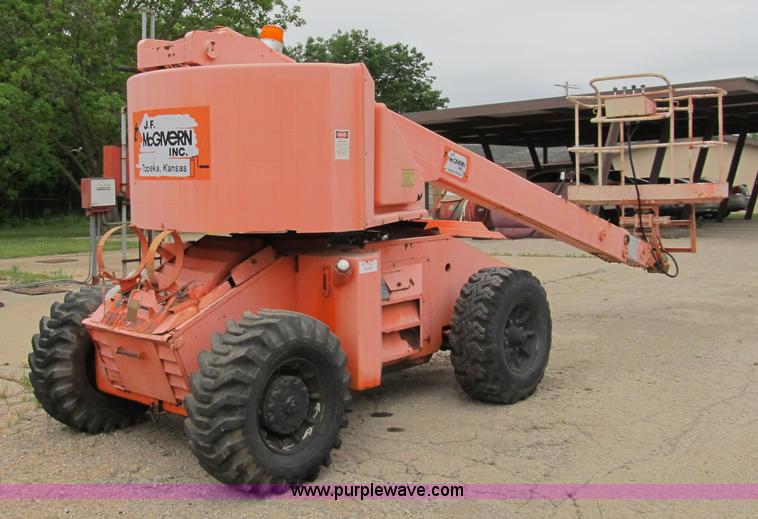 Calavar Condor 60N 60' manlift in Topeka, KS | Item 8986 sold | Purple Wave