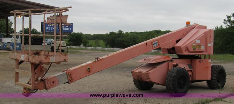 Calavar Condor 60N 60' manlift in Topeka, KS | Item 8986 sold | Purple Wave