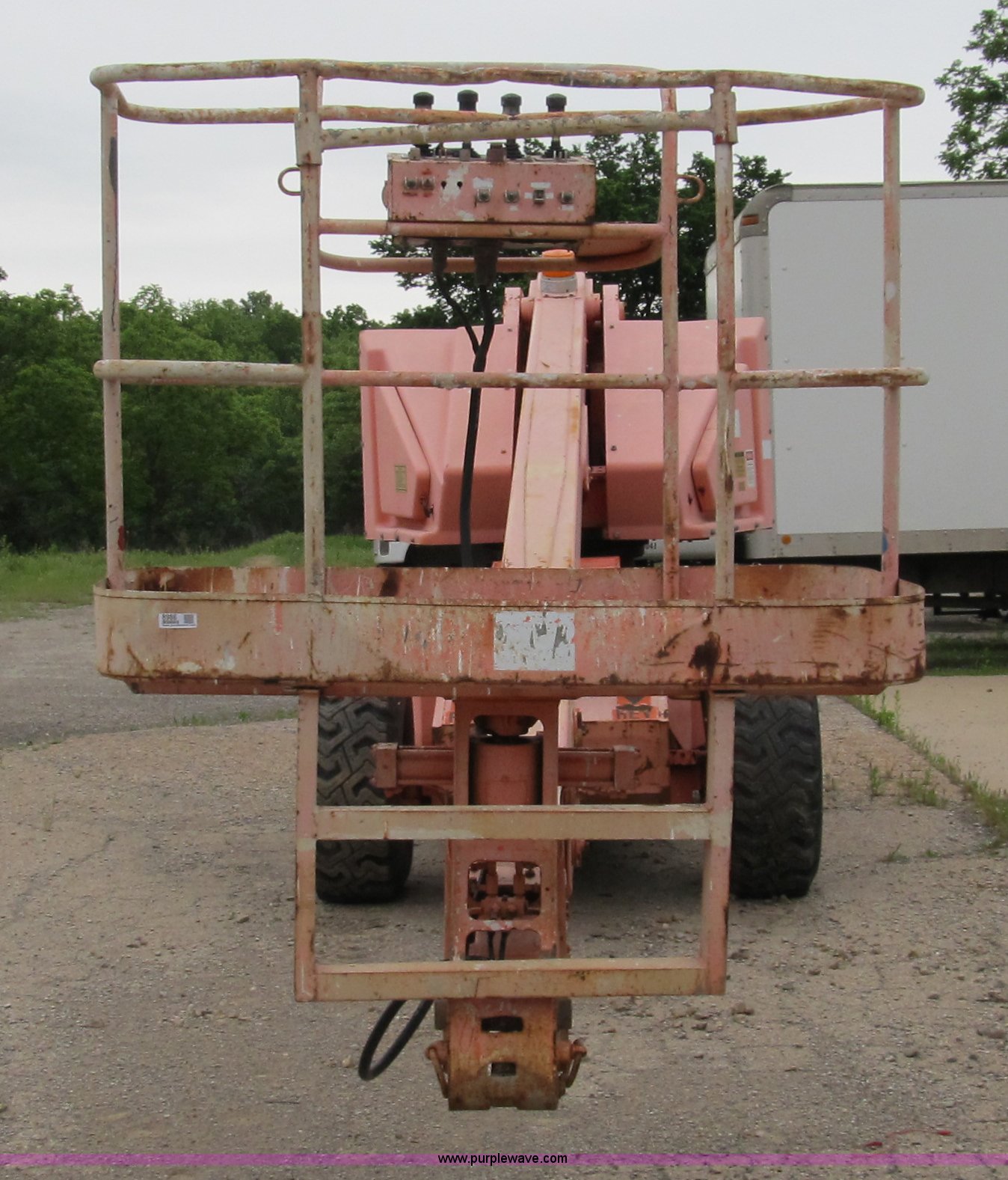 Calavar Condor 60N 60' manlift in Topeka, KS | Item 8986 sold | Purple Wave