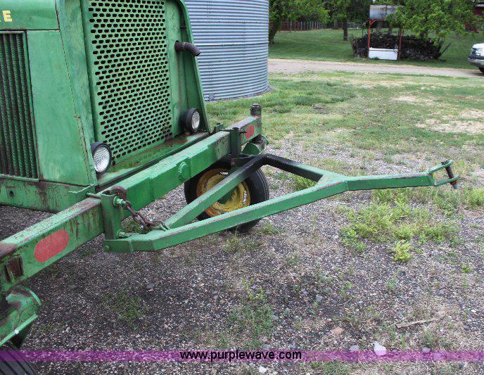 John Deere 880 swather in Lindsborg, KS | Item 6535 sold | Purple Wave
