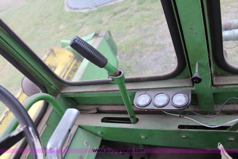 John Deere 880 swather in Lindsborg, KS | Item 6535 sold | Purple Wave