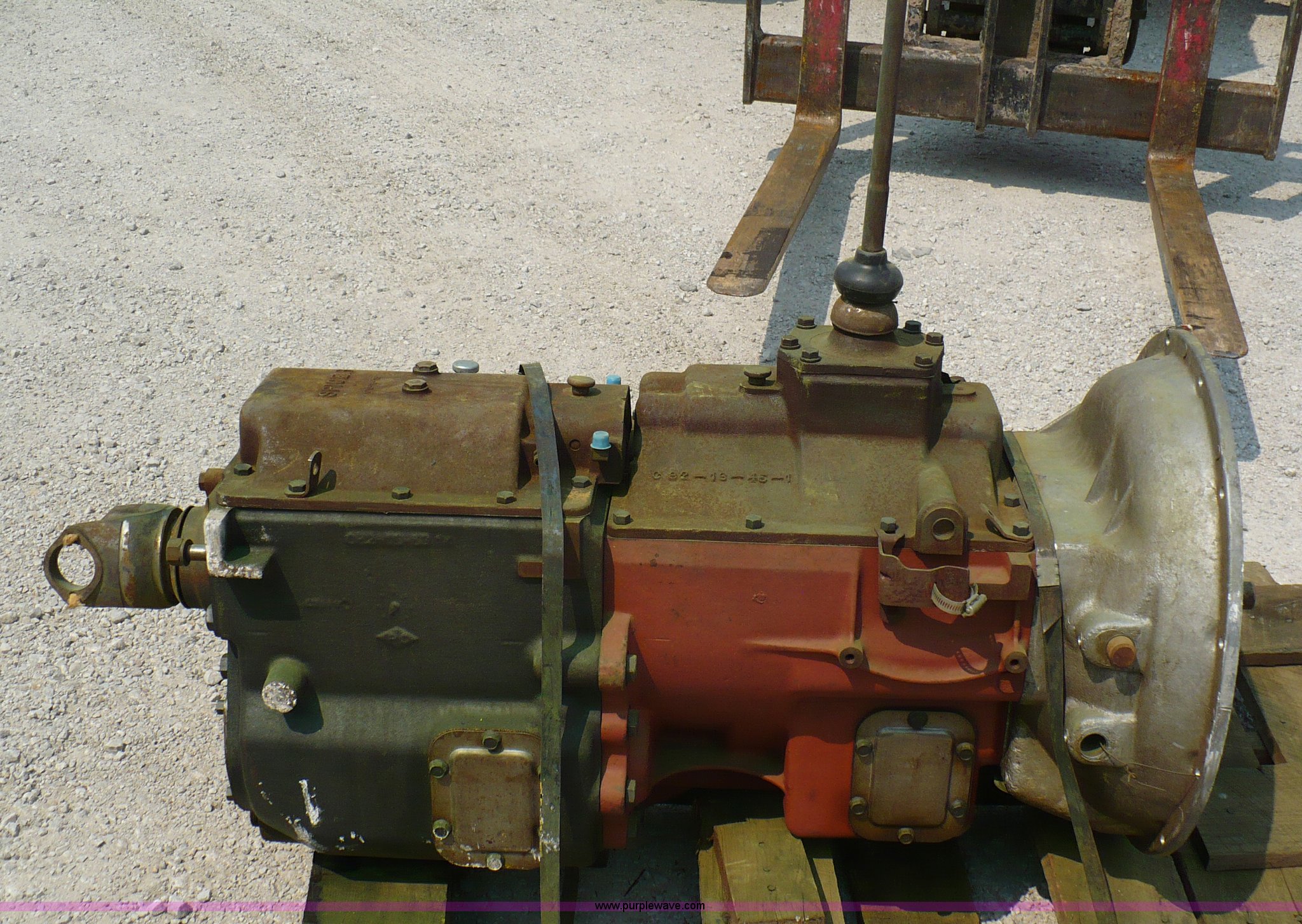 Dana Corporation Spicer transmission in Kansas City, KS | Item 5902 ...