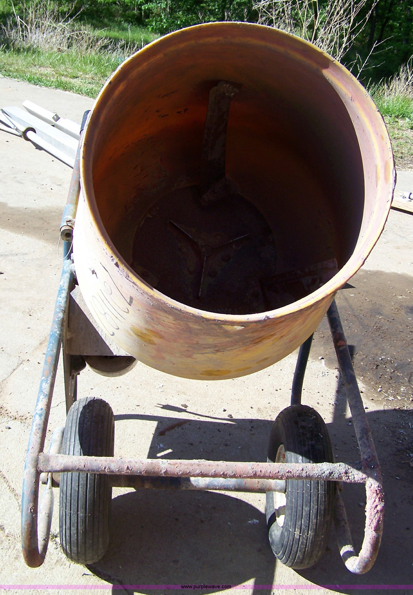 Stone portable cement mixer in Falun, KS | Item 7441 sold | Purple Wave