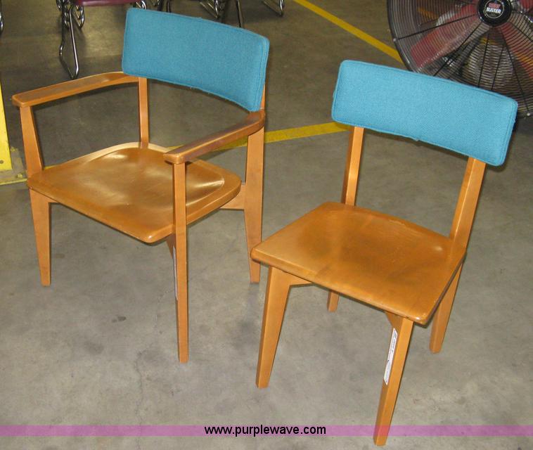 (54) wood chairs in Wichita, KS | Item A9480 sold | Purple Wave