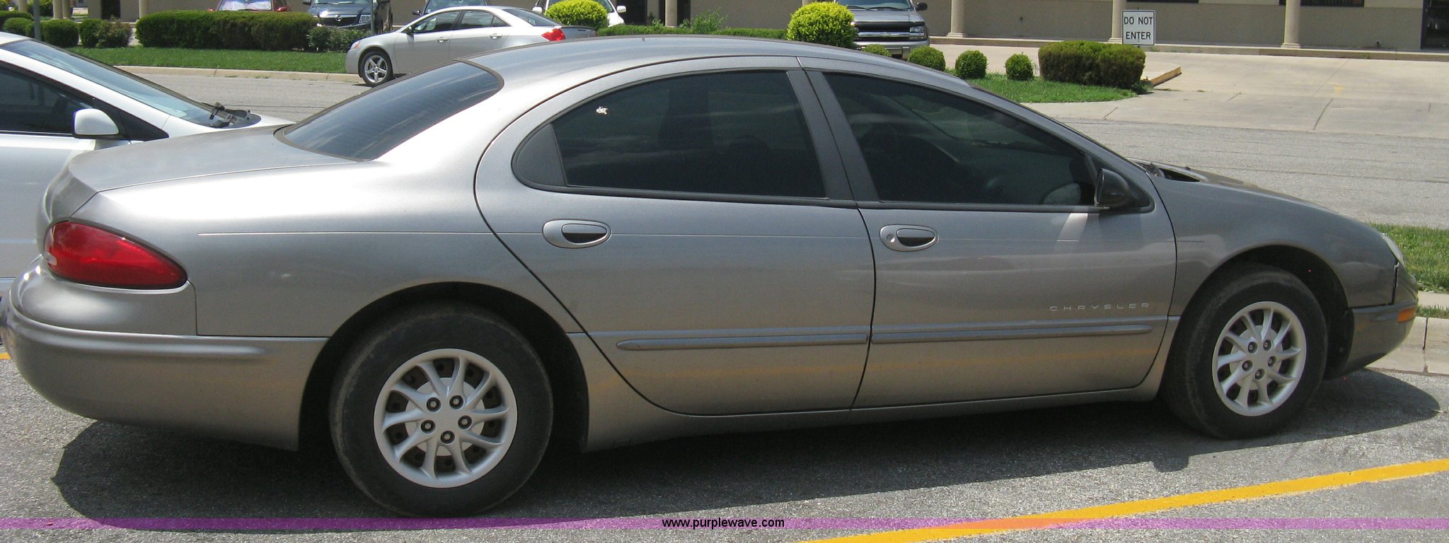 1999 Chrysler Concorde LX in Haysville, KS | Item A4254 sold | Purple Wave