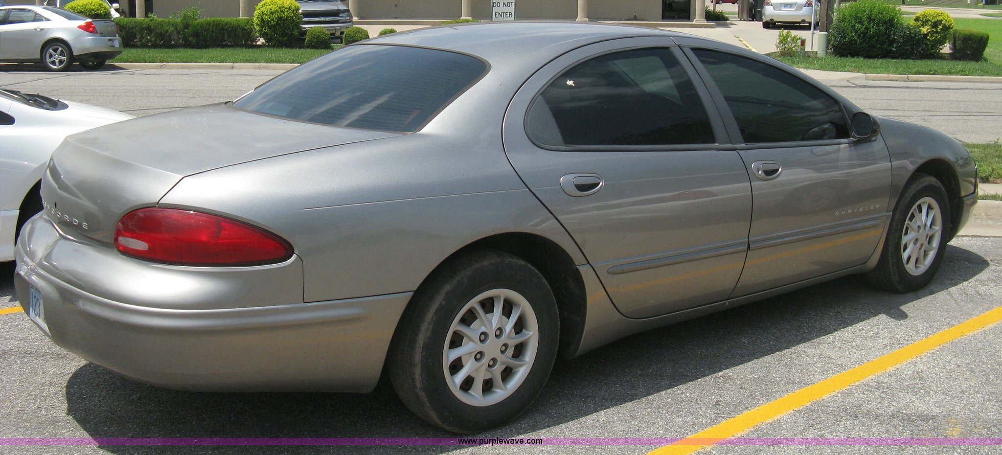 1999 Chrysler Concorde LX in Haysville, KS | Item A4254 sold | Purple Wave