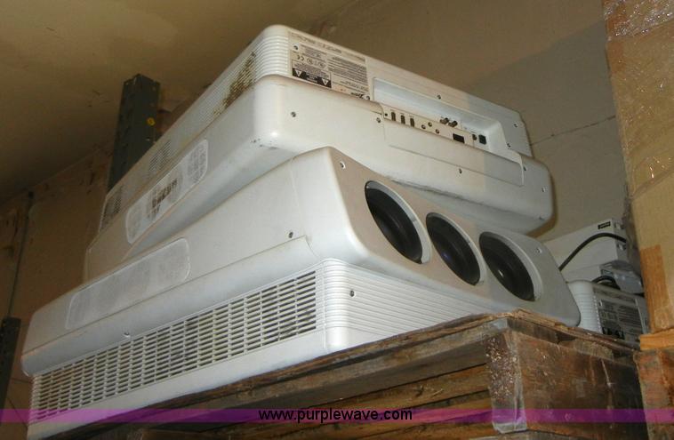 (3) Zenith PRO 880X projectors in Fort Riley, KS | Item A9276 sold ...