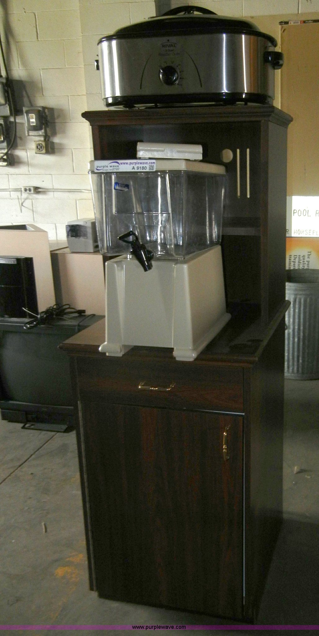 Assorted appliances in Fort Riley, KS | Item A9180 sold | Purple Wave