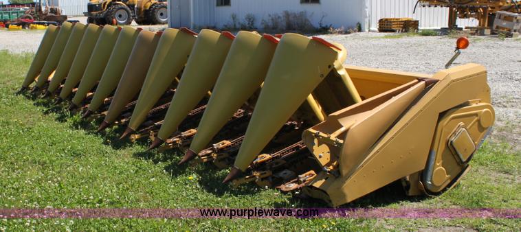 1999 Lexion 1230 30' 12-row corn head in Chillicothe, MO | Item A2035 ...