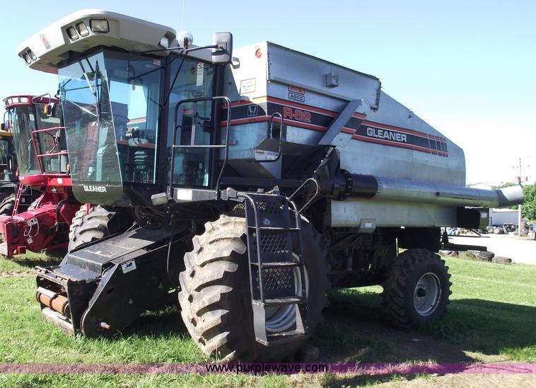 1996 Gleaner R62 rotary combine in Sedalia, MO | Item A4228 sold ...