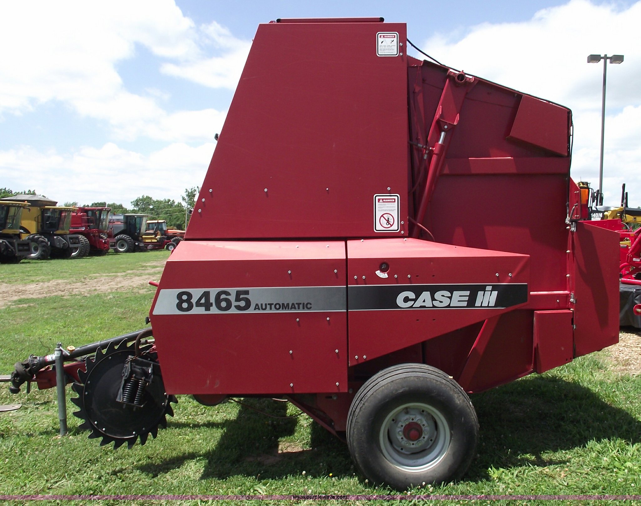 1997 Case IH 8465 5x6 round baler in Sedalia, MO | Item A4211 sold ...