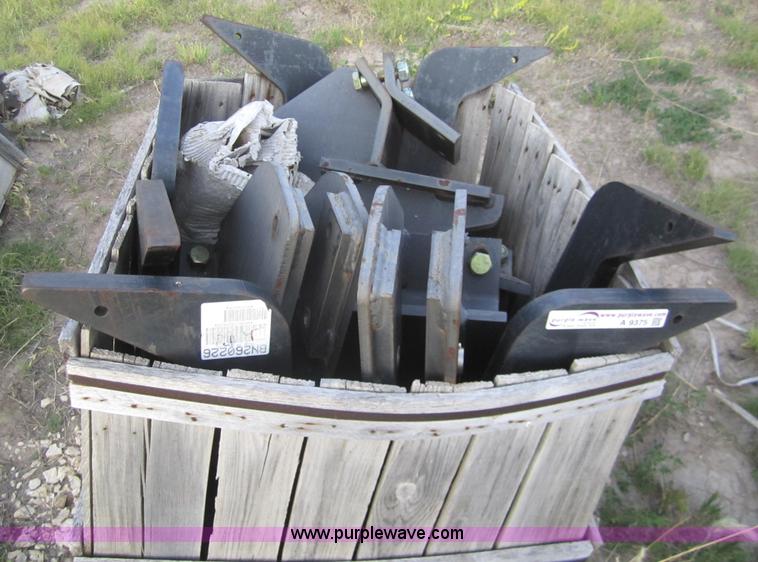 (7) 2100 ripper shanks in Hays, KS | Item A9375 sold | Purple Wave