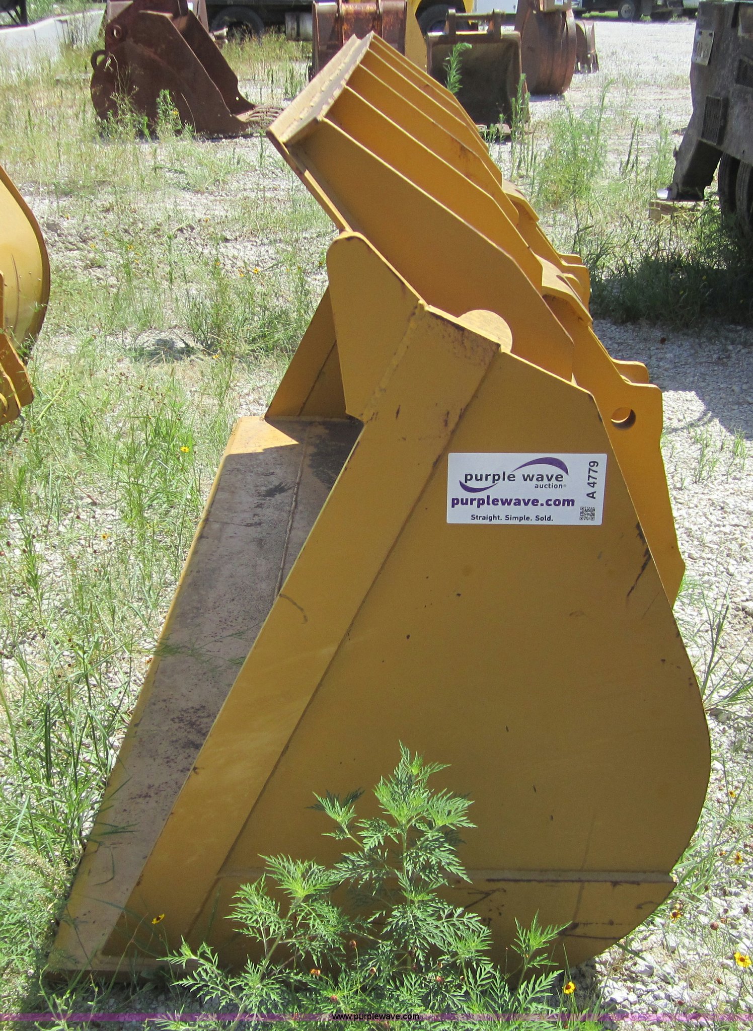 Caterpillar 950 loader bucket in St Paul, KS | Item A4779 sold | Purple ...