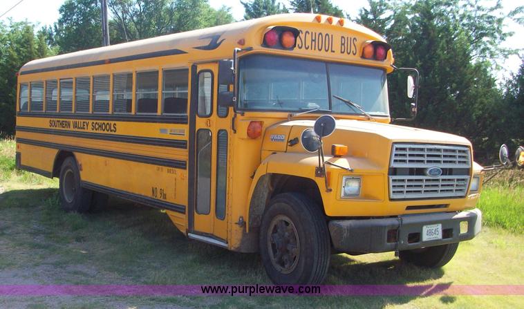 1991 Ford B600 school bus in Oxford, NE | Item A1147 sold | Purple Wave