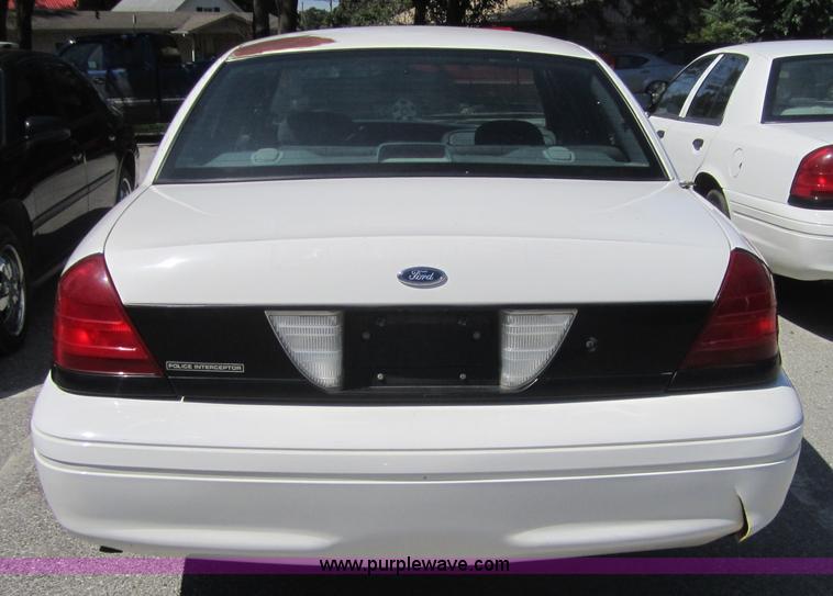 2001 Ford Crown Victoria Police Interceptor in Oswego, KS | Item A9552 ...