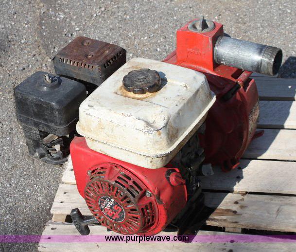 (2) Homelite water pumps in Hutchinson, KS | Item B9773 sold | Purple Wave
