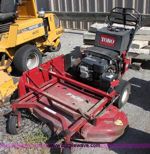 Toro Proline 30128 lawn mower in Hutchinson, KS | Item B9777 sold ...