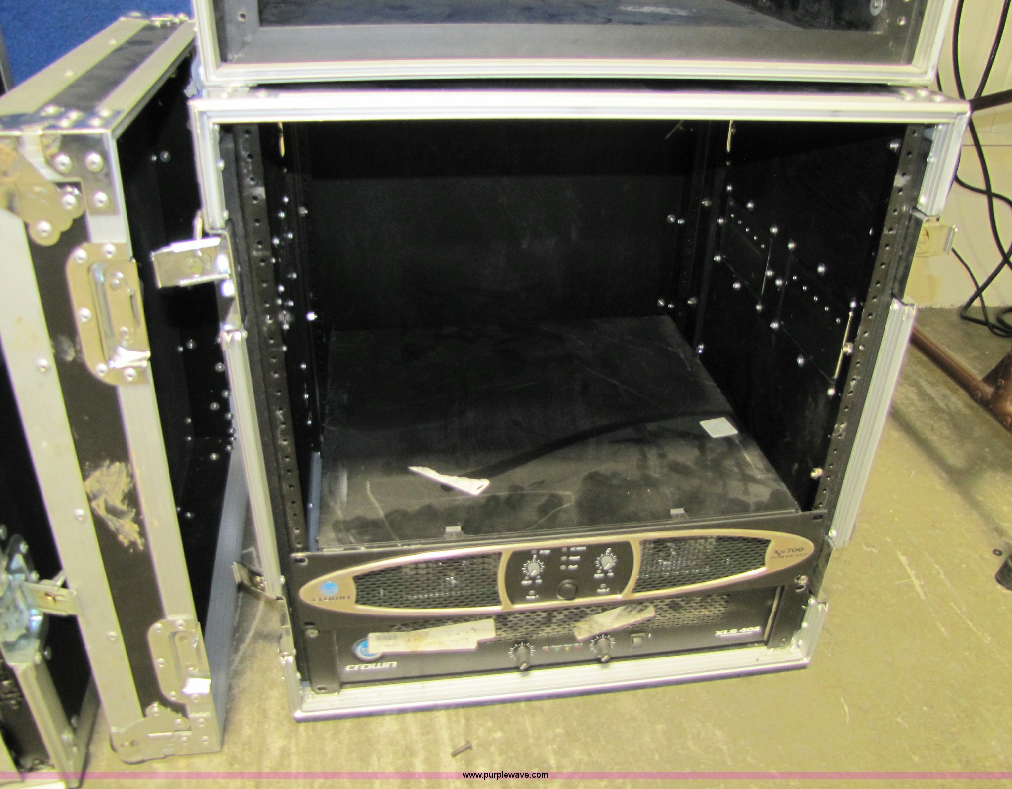 (4) rack cases and a Crown XS700 power amplifier in Manhattan, KS ...
