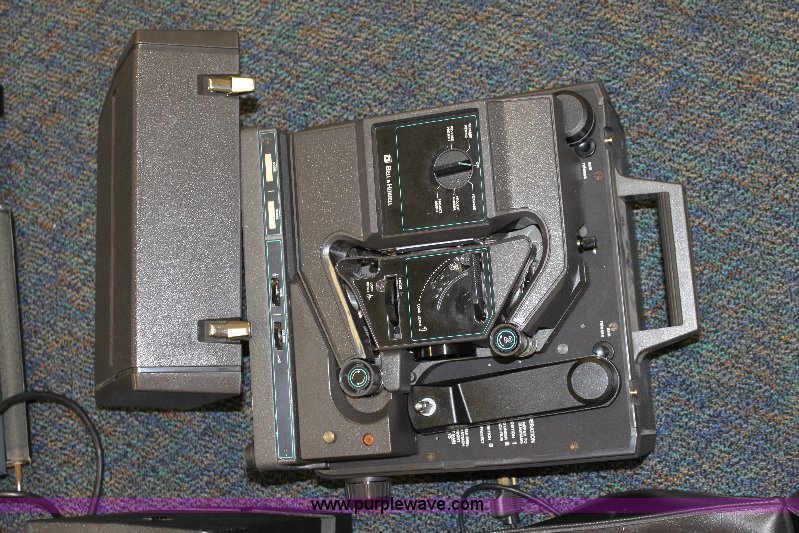 Assorted electronics in Emporia, KS | Item A2542 sold | Purple Wave