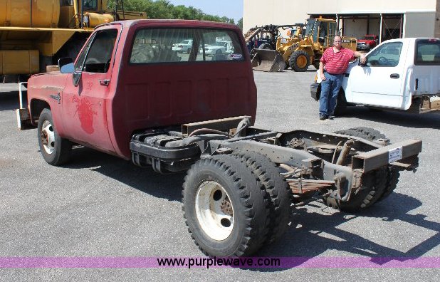 1983 Chevrolet C30 Custom Deluxe truck cab and chassis in Hutchinson ...