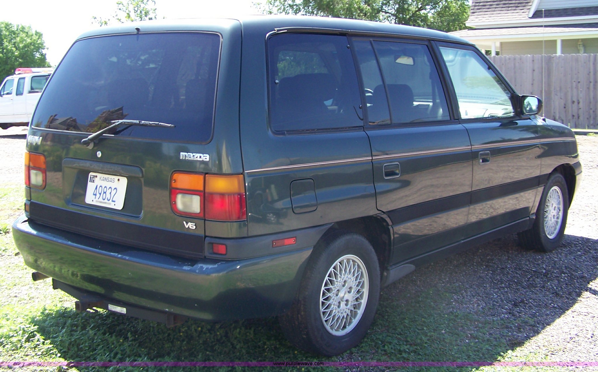 1996 Mazda MDV in Colby, KS | Item A4534 sold | Purple Wave