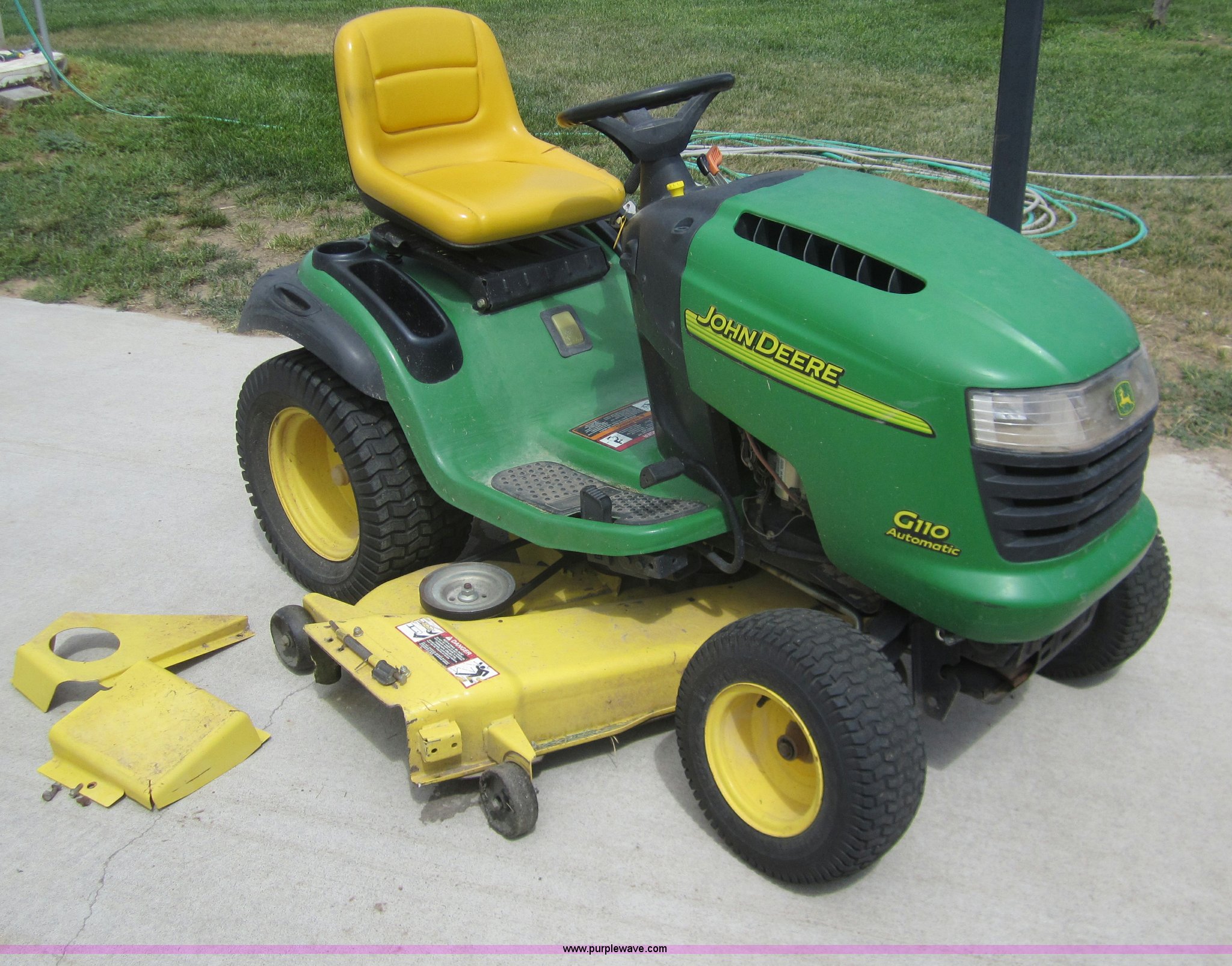 John Deere G110 automatic lawn mower in Dodge City, KS | Item C9777 ...