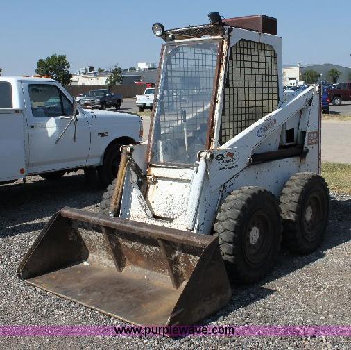 1975 Bobcat M825 skid steer in Hesston, KS | Item A3609 sold | Purple Wave